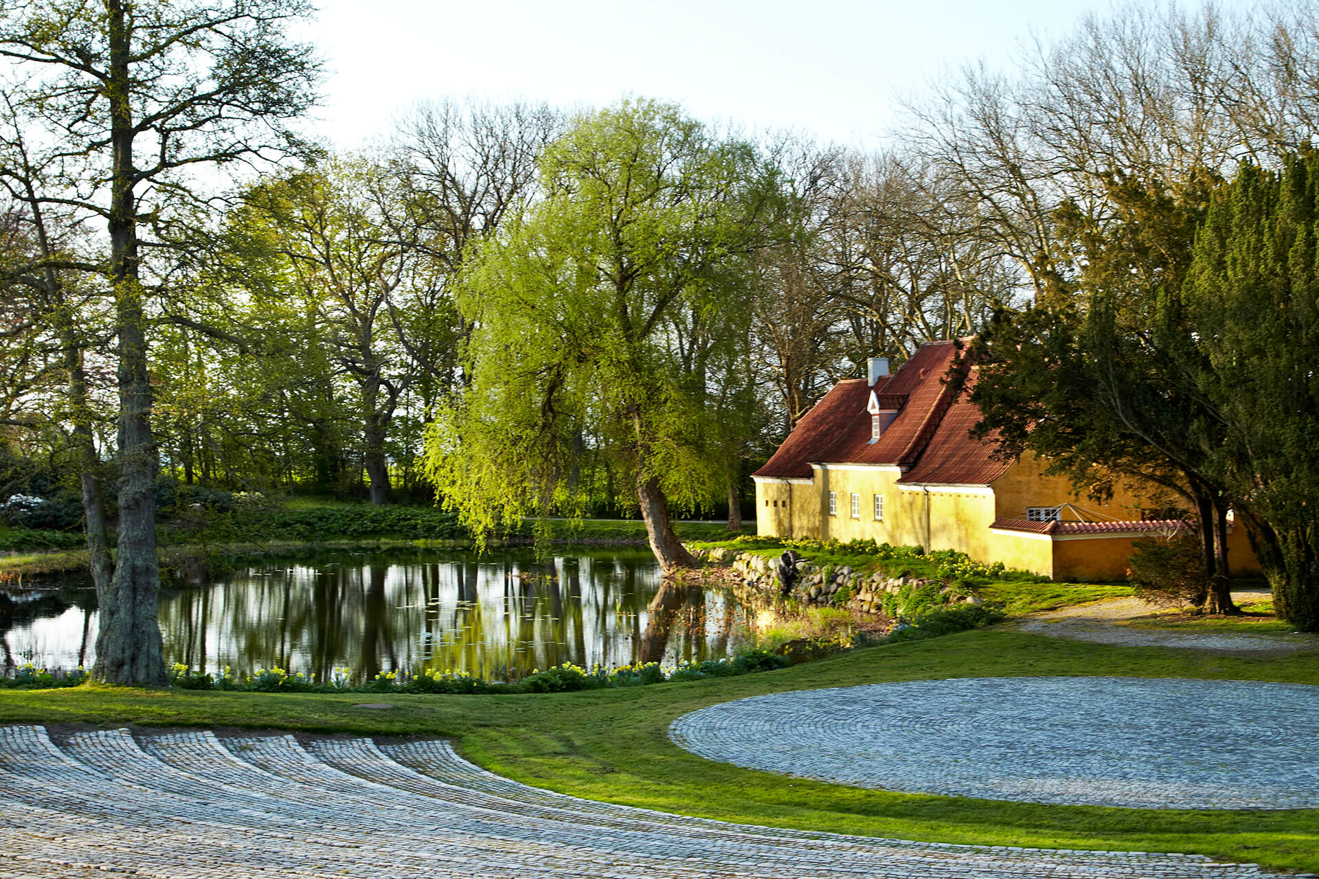 Herskabshestestaldene i Palsgaard Slotspark | Palsgaard Gods